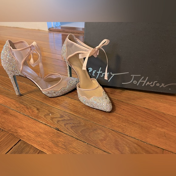 Betsey Johnson | Shoes | Betsy Johnson Iris Dress Pumps Size 75 | Poshmark